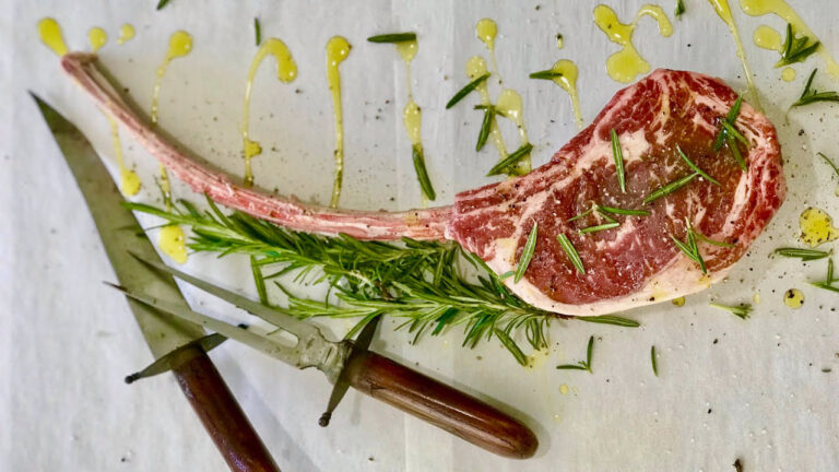 Tomahawk Steak Professional Tips (with video)