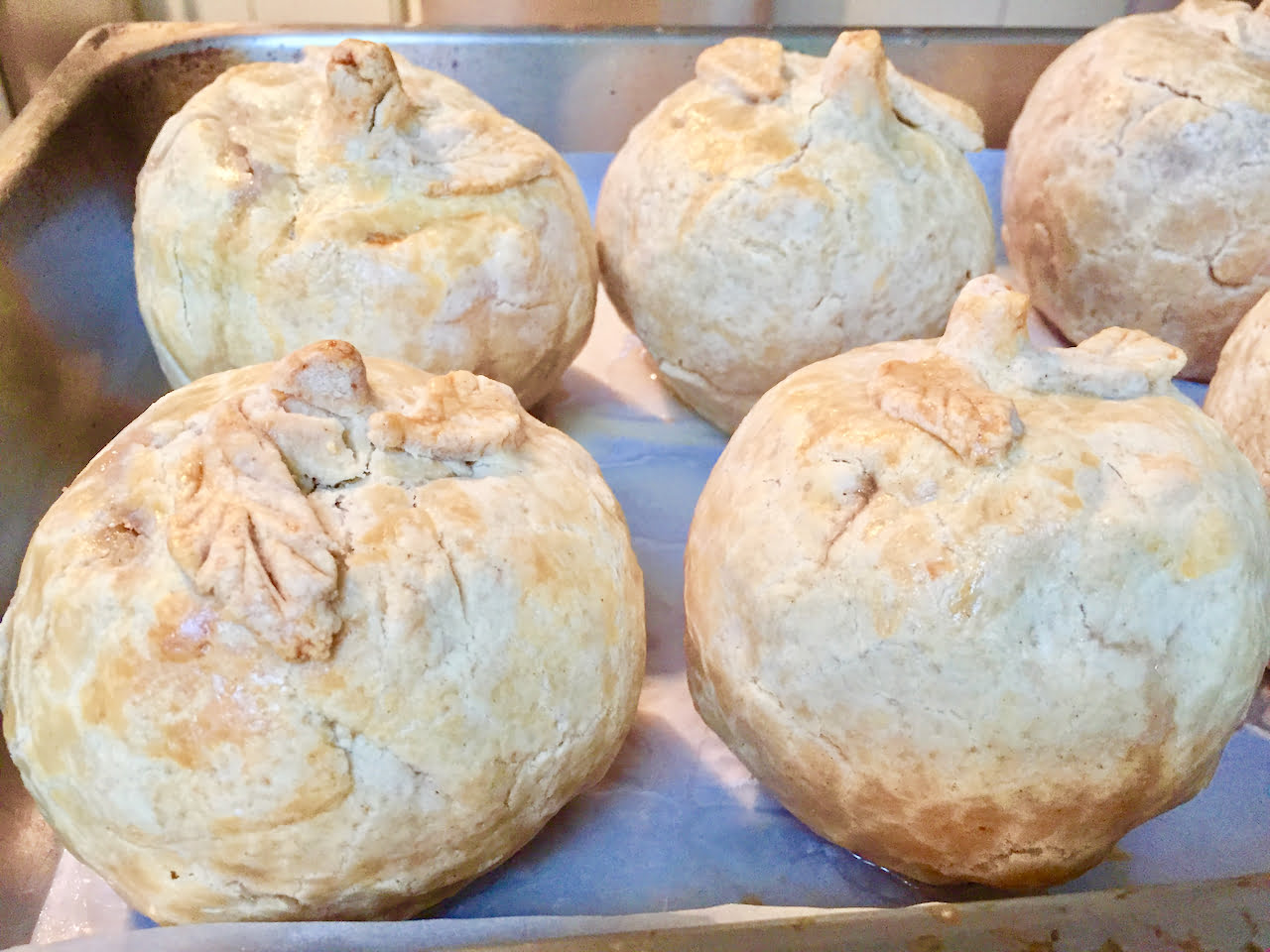 Cinnamon Spiced Apple Wellingtons (with video)
