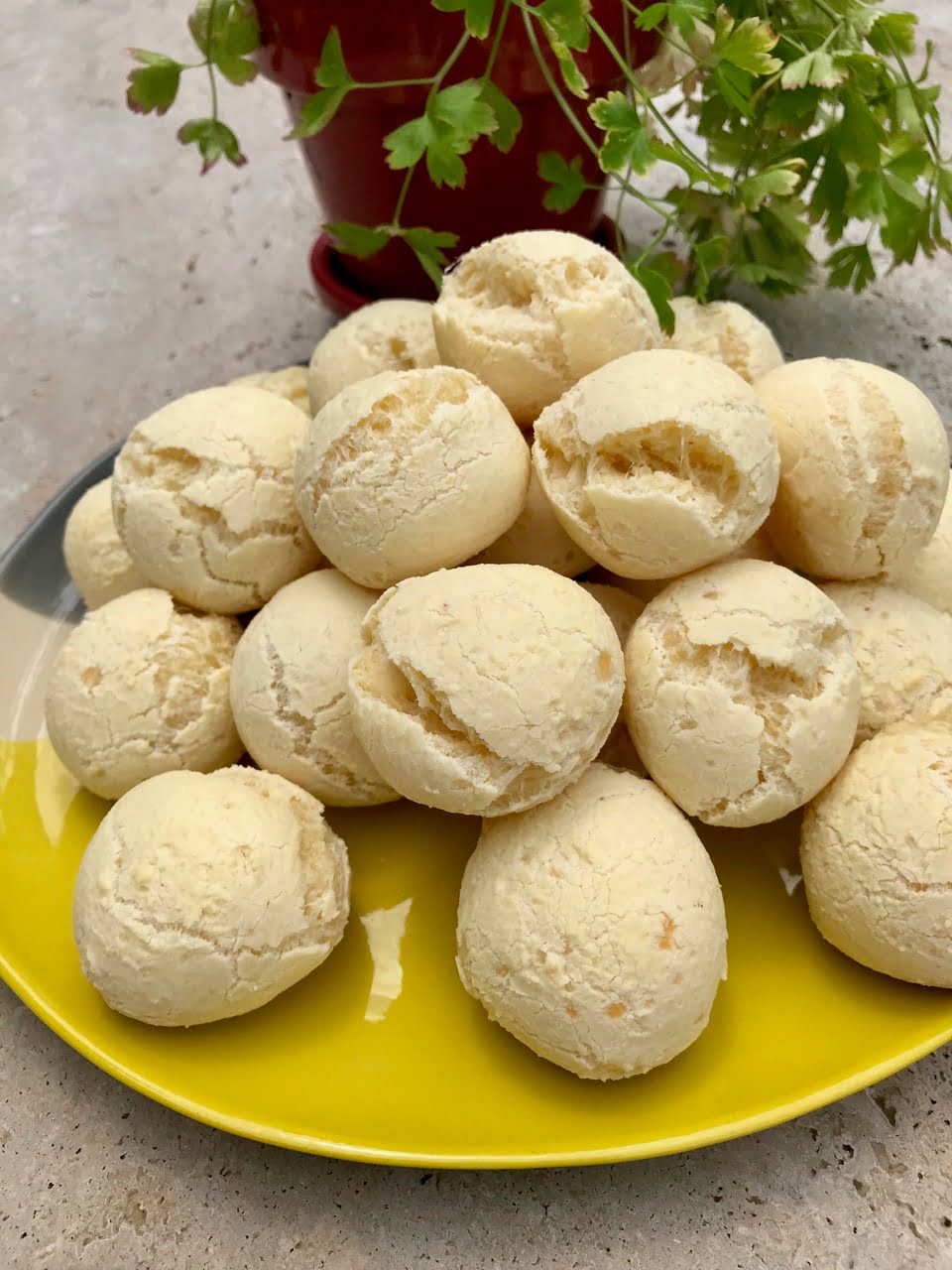 Authentic Brazilian Pao de Queijo Cheese Bread