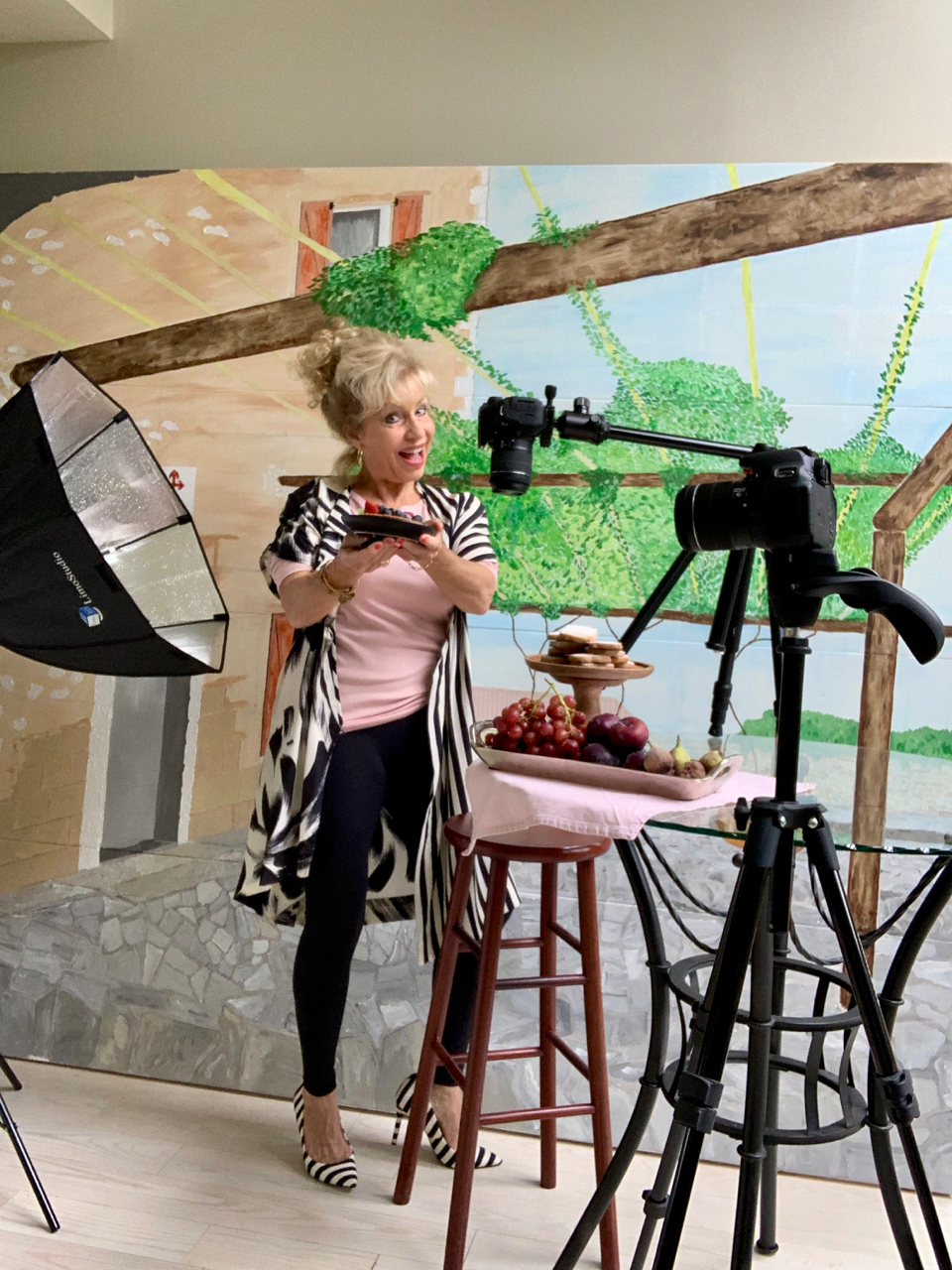 About Robin Daumit - Artist And Visual Storyteller